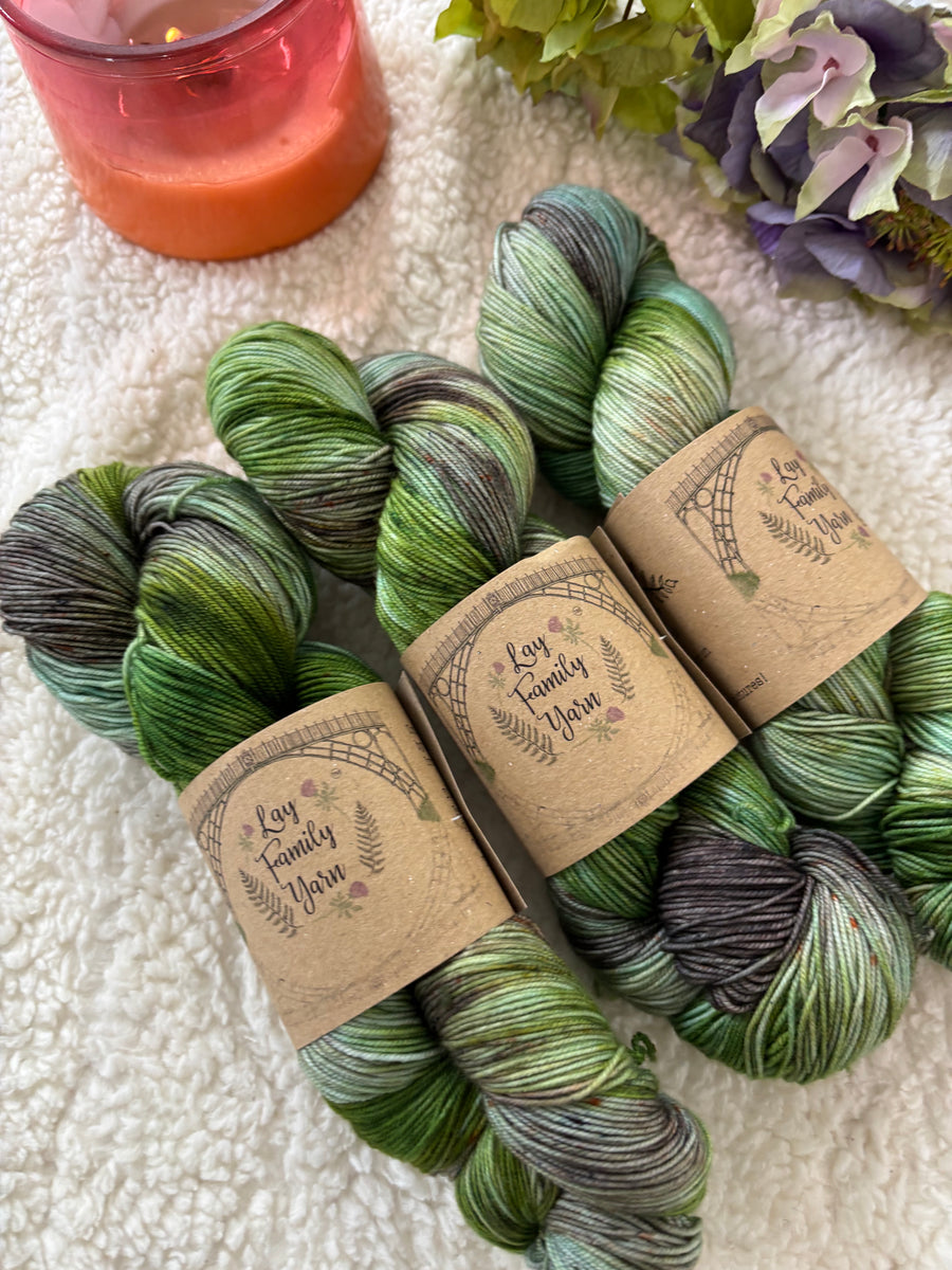 Tractor ride to the pumpkin patch – Lay Family Yarn