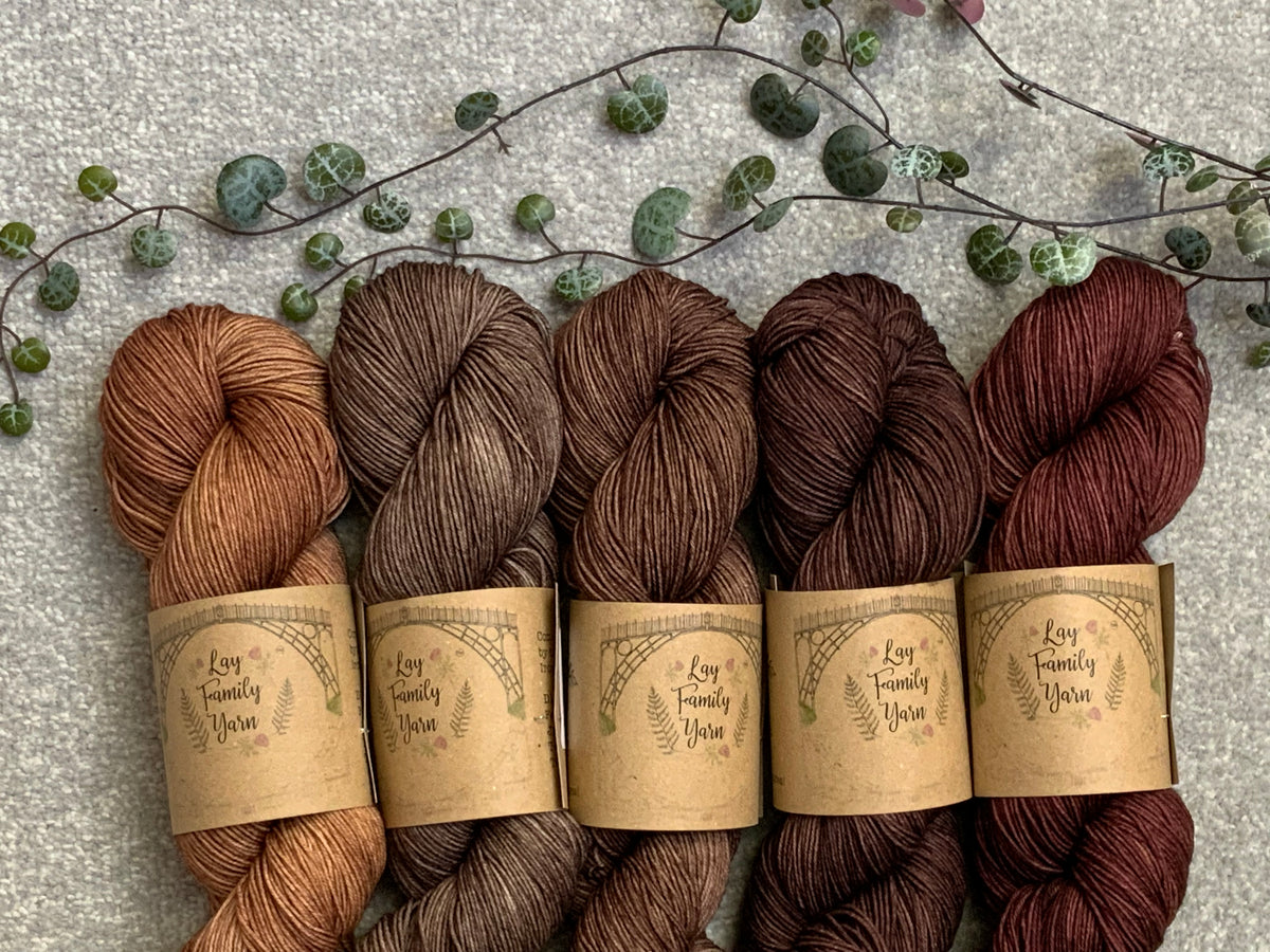 Conker island – Lay Family Yarn