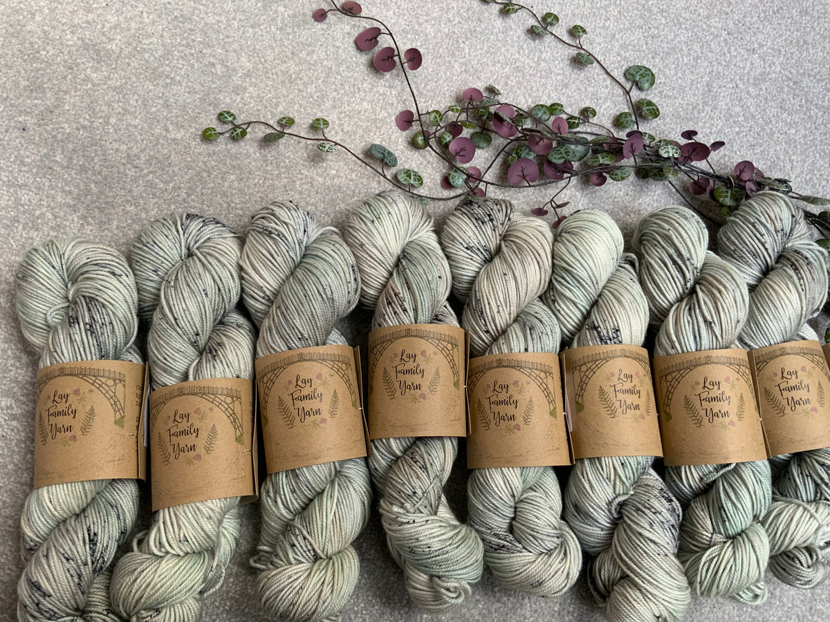 Seasons of mists – Lay Family Yarn